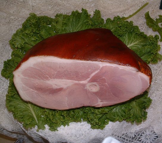 C02-Woodland Bone-In Half Ham 8-12 Lbs. – Nodine's Smokehouse